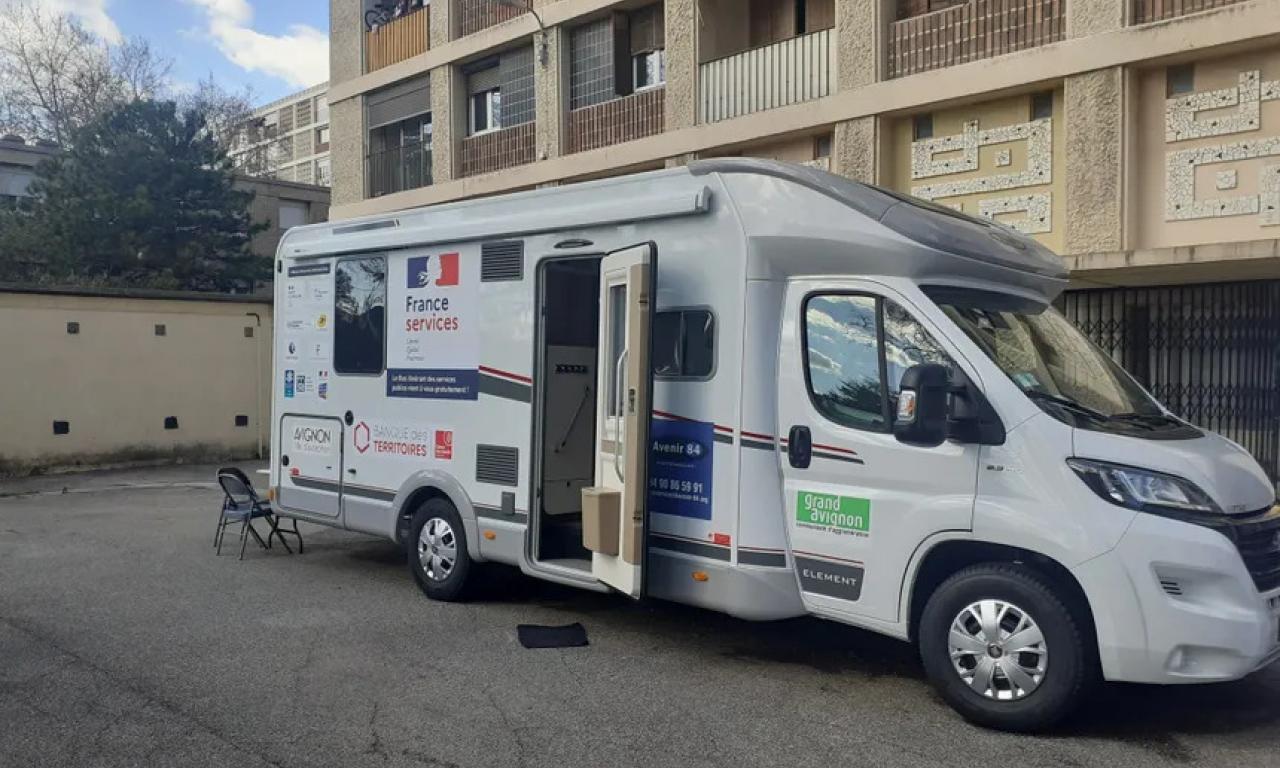Un bus France Services pour les quartiers d'Avignon | Grand Avignon